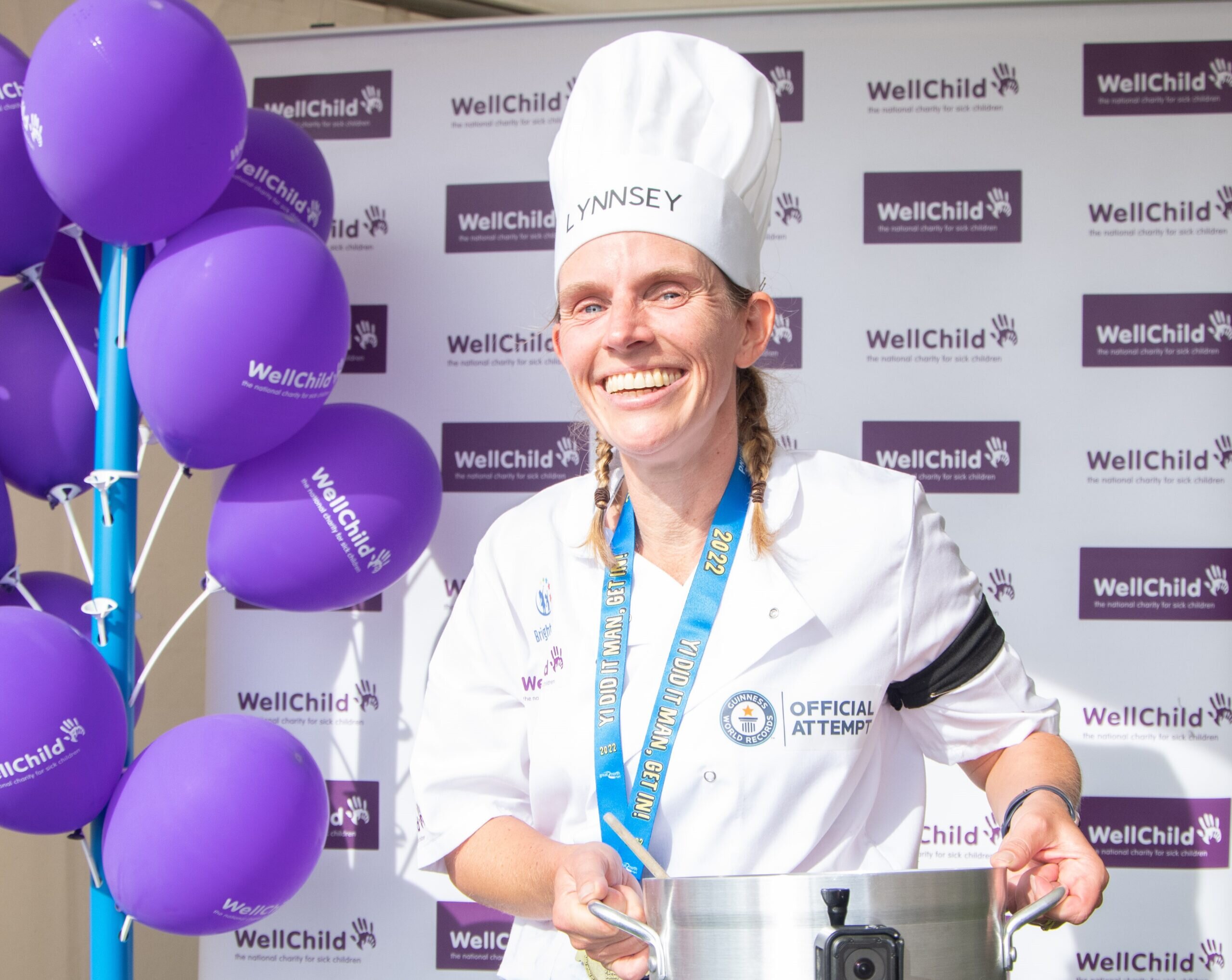 Lynnsey cooks up a new record dressed as a chef | WellChild